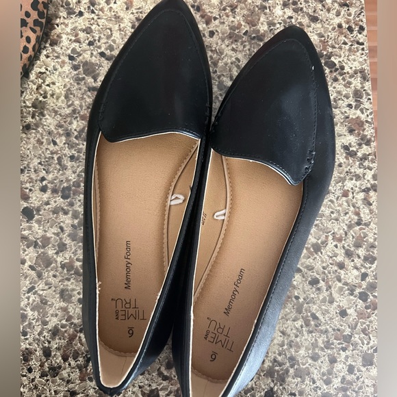 Time and Tru | Shoes | Nwot Time And Tru Memory Foam Black Flats Size 6 ...